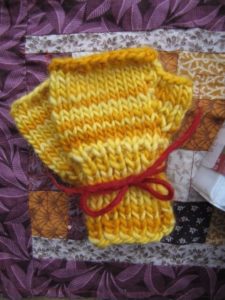 Little Mitts - Free Pattern - Parkrose Permaculture
